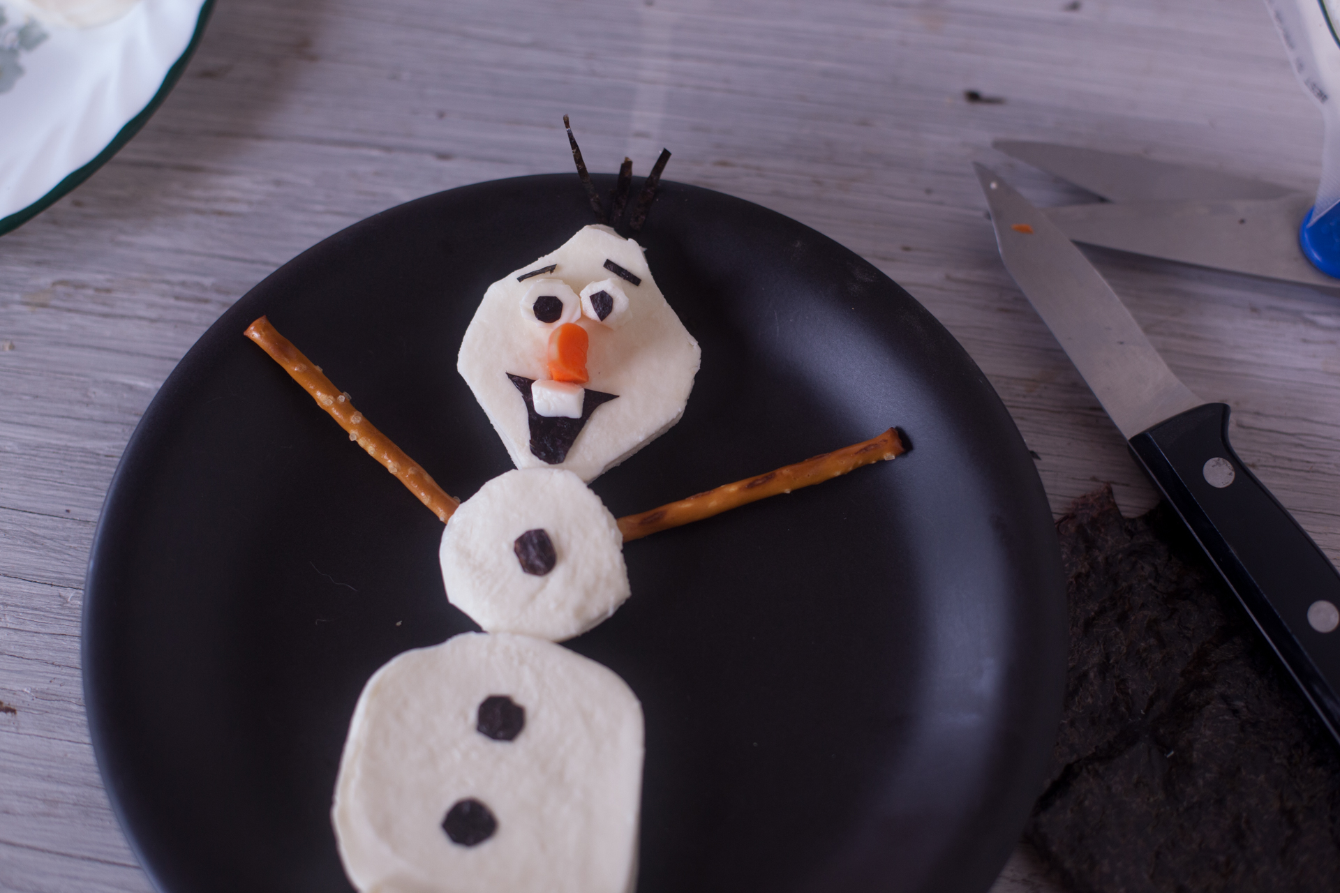 Frozen's Olaf Snowman Cheese Snack for Kids - Eating Richly