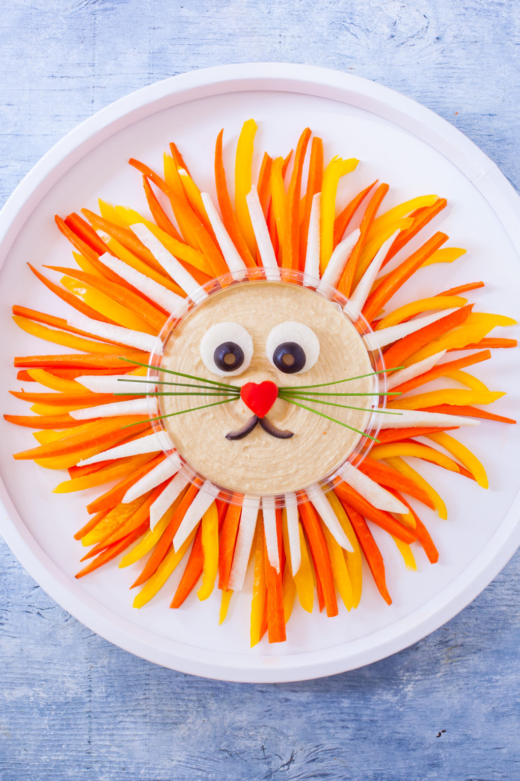 Lion Vegetable Tray is Irresistible to Kids - Eating Richly