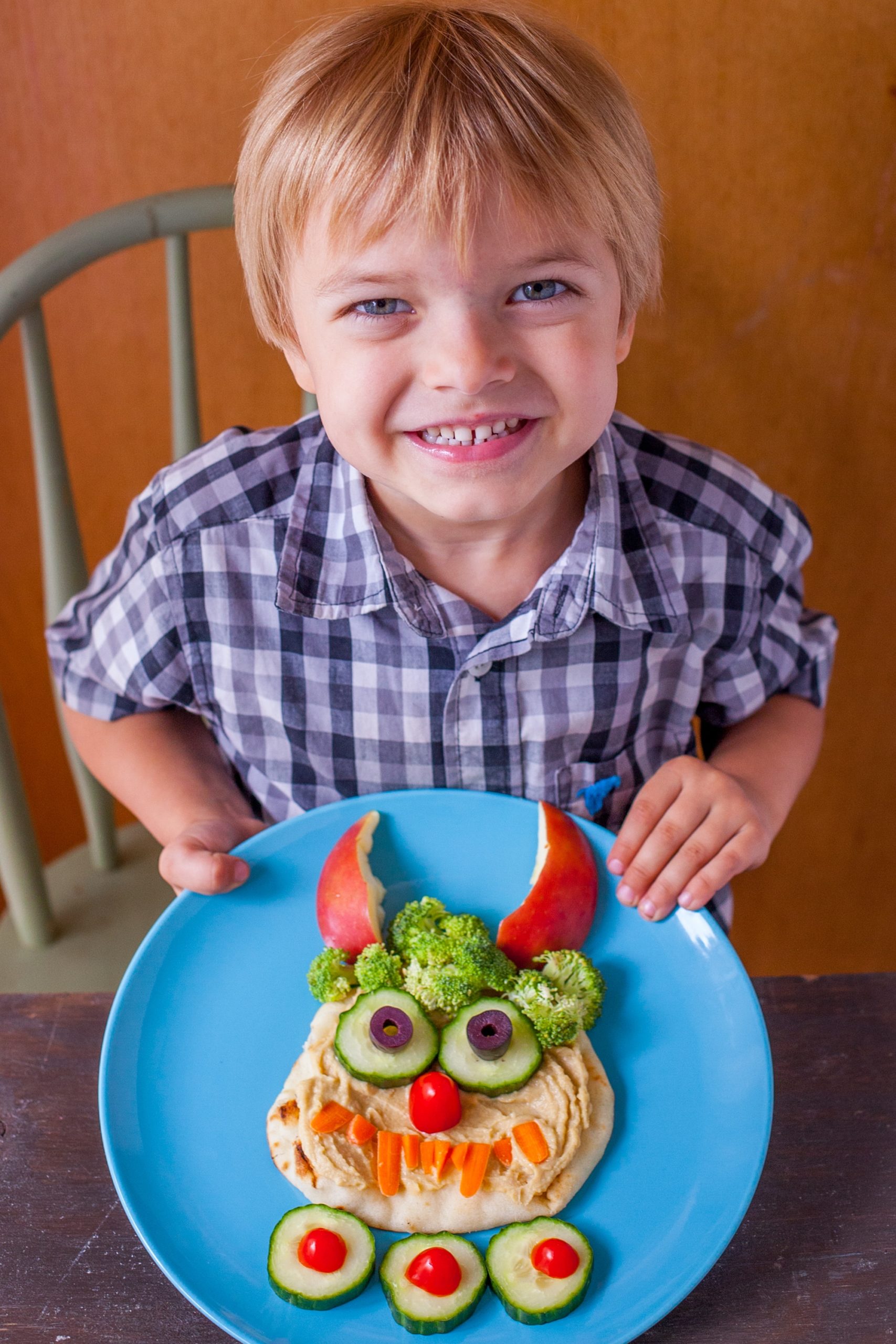 Hummus Monster Halloween Lunch for Kids - Eating Richly
